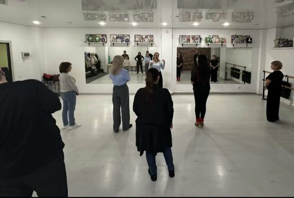 Dans salonları ve dans pistleri Аргентина для начинающих, Naberejniye Çelny (Yar Çallı), foto