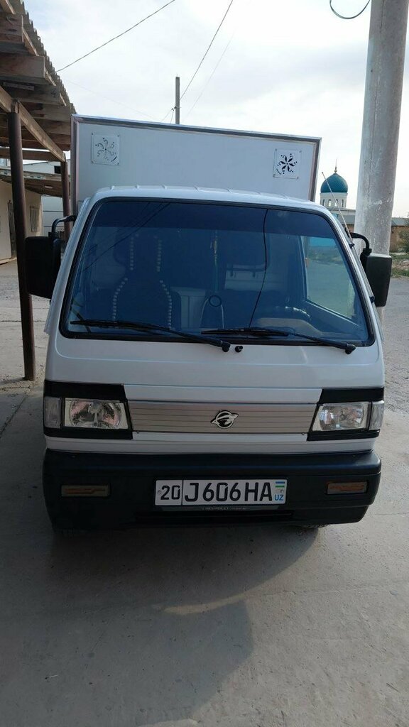 Market Davronbek market, Siriderya eyaleti, foto