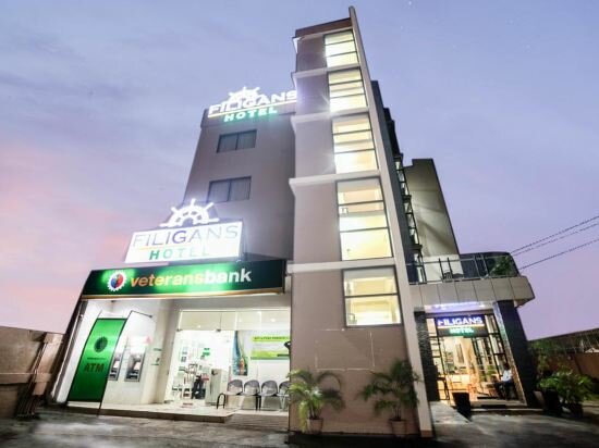 Otel RedDoorz Plus near Rizal Junction, Puerto Princess, foto