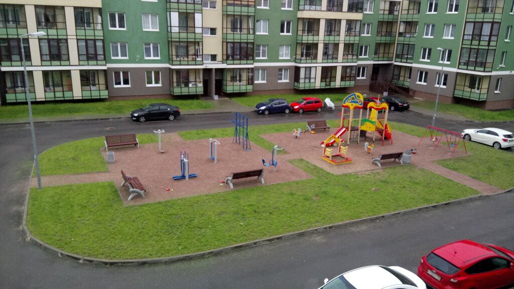 Oyun alanı Playground, Sertolovo, foto