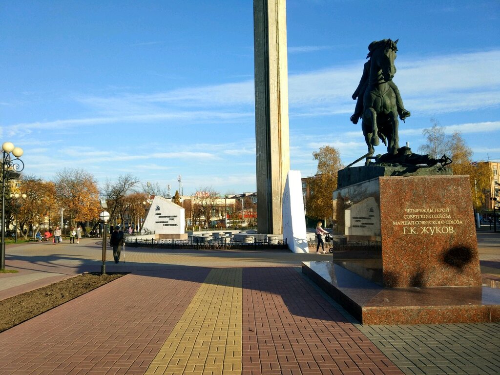 Turistik yerler Площадь Победы, Kaluga, foto