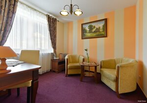 Hotel - Restauracja Dukat (Lublin Voivodeship, Biała Podlaska, ulica Warszawska, 129), otel  Biala Podlaska'dan