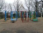 Sports ground (Minsk, Dubki Square), spor alanı  Minsk'ten