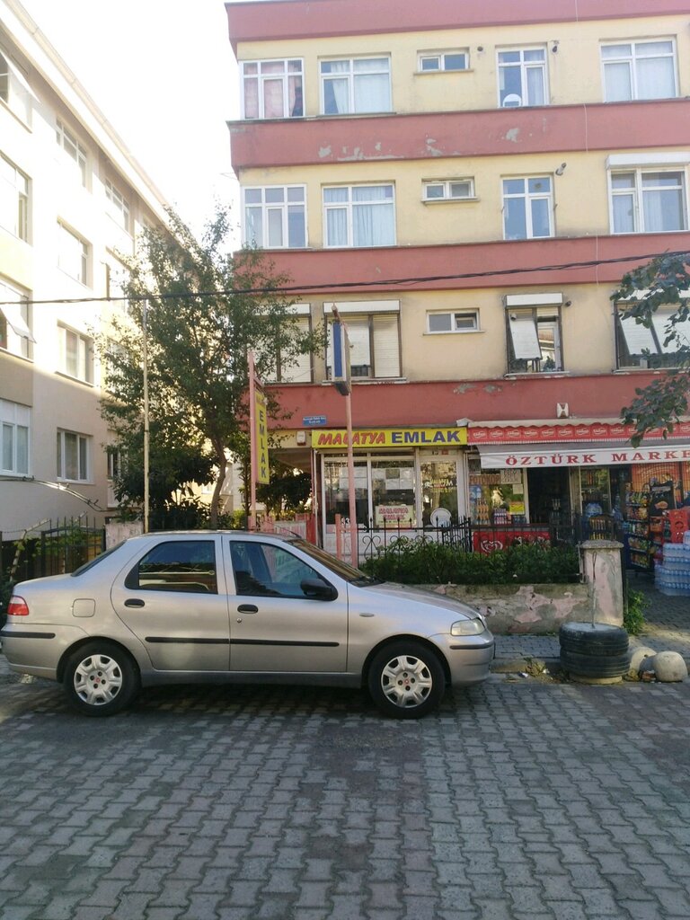 Emlak ofisi Malatya Emlak, İstanbul, foto