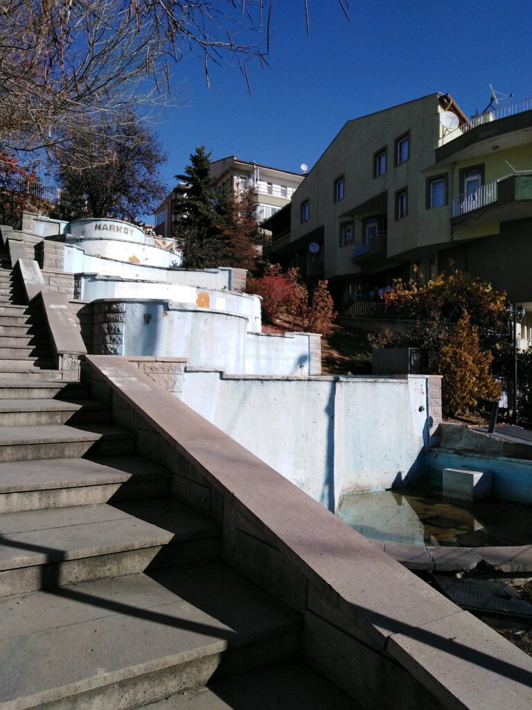 Parklar ve ormanlar Narköy Şelale Parkı, Ankara, foto