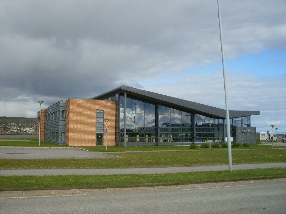 Kütüphaneler Vadsø bibliotek, Vadsø, foto