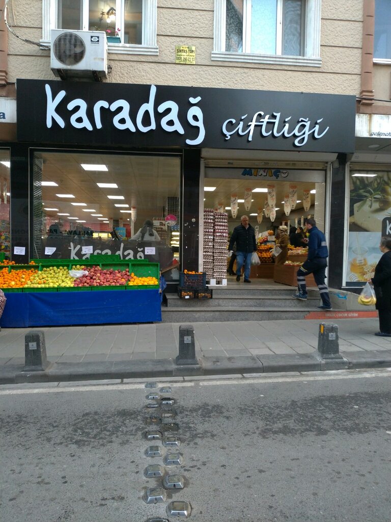 Kasap, şarküteri Karadağ Çiftliği, İstanbul, foto