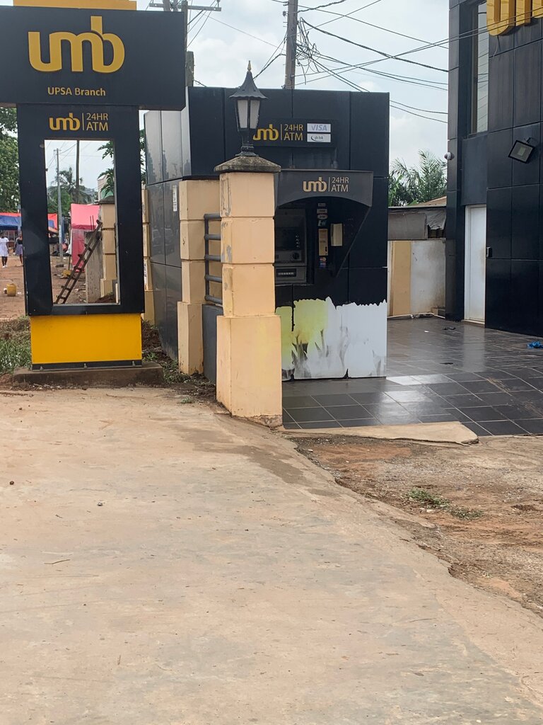 ATM'ler Umb ATM, Akra, foto