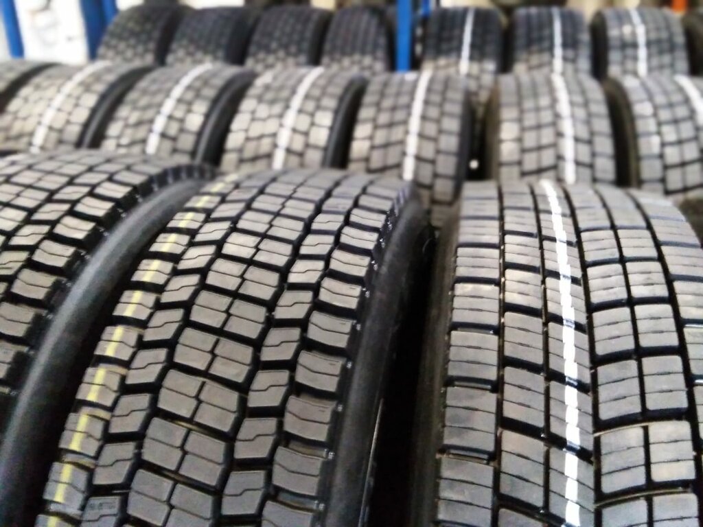 Jant ve lastikçiler Protekt, Yekaterinburg, foto