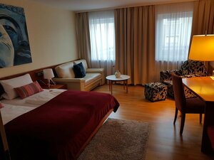 Maxhotel (Bavaria, Lindau (Bodensee), Bodensee, Giebelbachstraße, 1), otel  Lindau'dan