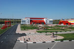 Sportivny park (Sportivnaya ulitsa No:54), çok amaçlı spor tesisleri  Alekseyevka'dan