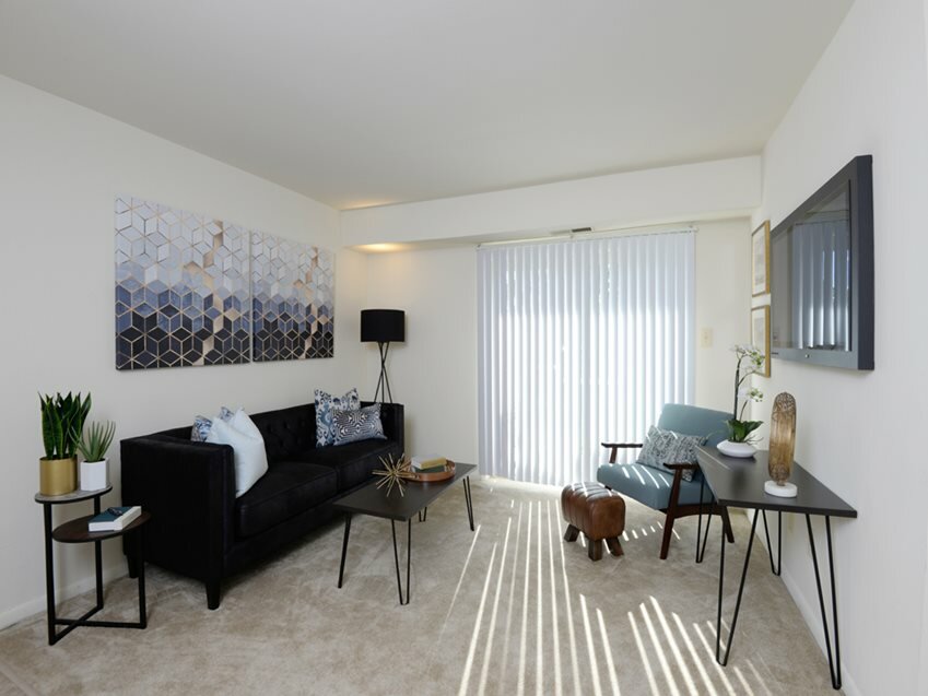 Emlak ofisi Woodsdale Apartments, Maryland Eyaleti, foto