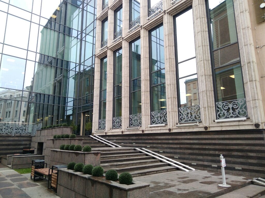 i̇şletme okulu Эксперт плюс, Saint‑Petersburg, foto