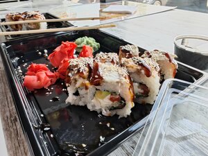 Суши. Лапша (Polevaya Street No:7, derevnya Rybaki), suşi restoranı  Moskova ve Moskovskaya oblastından