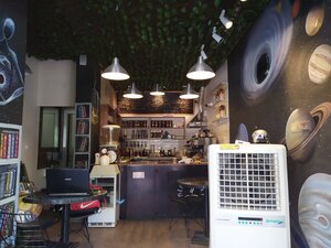 Black Hole Caffee (İzmir, Buca, Forbes Sok., 154B), kafe  İzmir'den