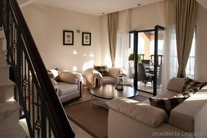 Thracian Cliffs Golf & Beach Resort (Dobrich Province, Kavarna), otel  Dünya'dan