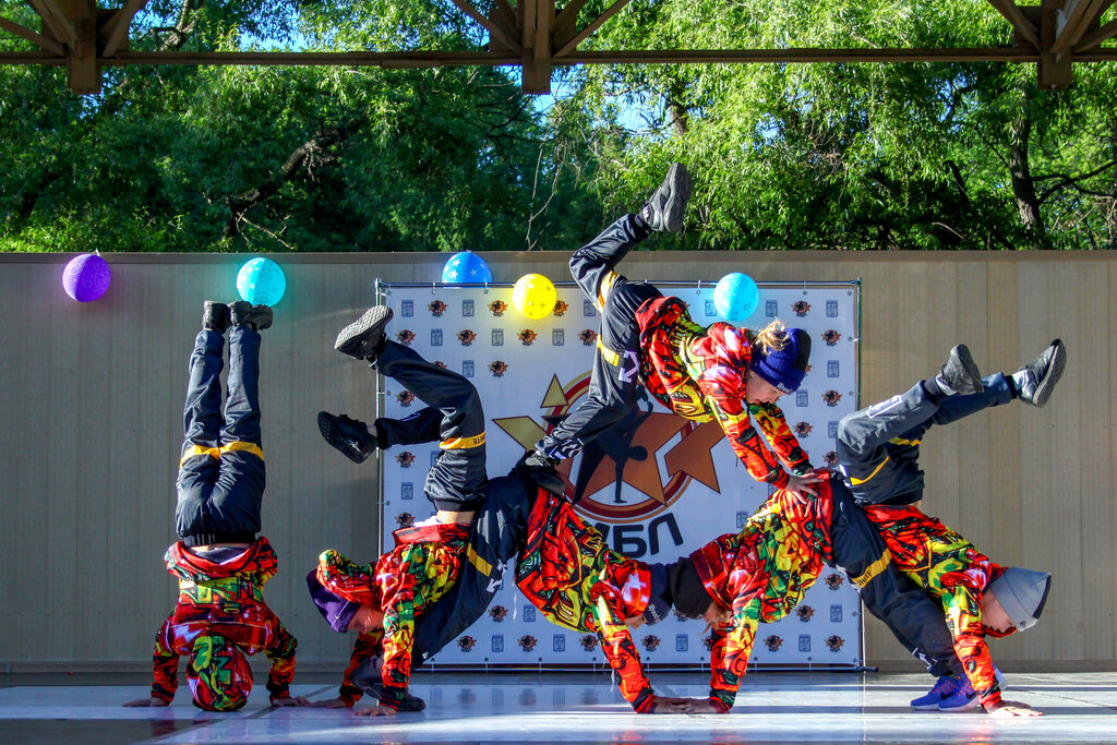 Dans okulları Hooligans, Moskova, foto