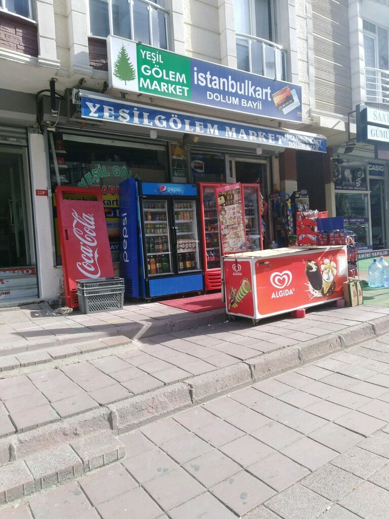 Market Yeşil Gölem Market, İstanbul, foto