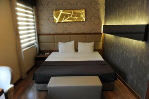 İzmit Saray Otel (Kocaeli, İzmit, Kemalpaşa Mah., Yavuz Sok., 6), otel  İzmit'ten