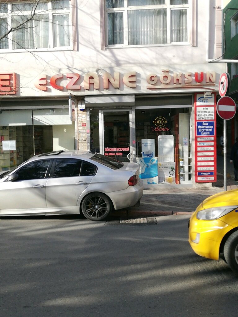 Eczaneler Göksun Eczanesi, İstanbul, foto