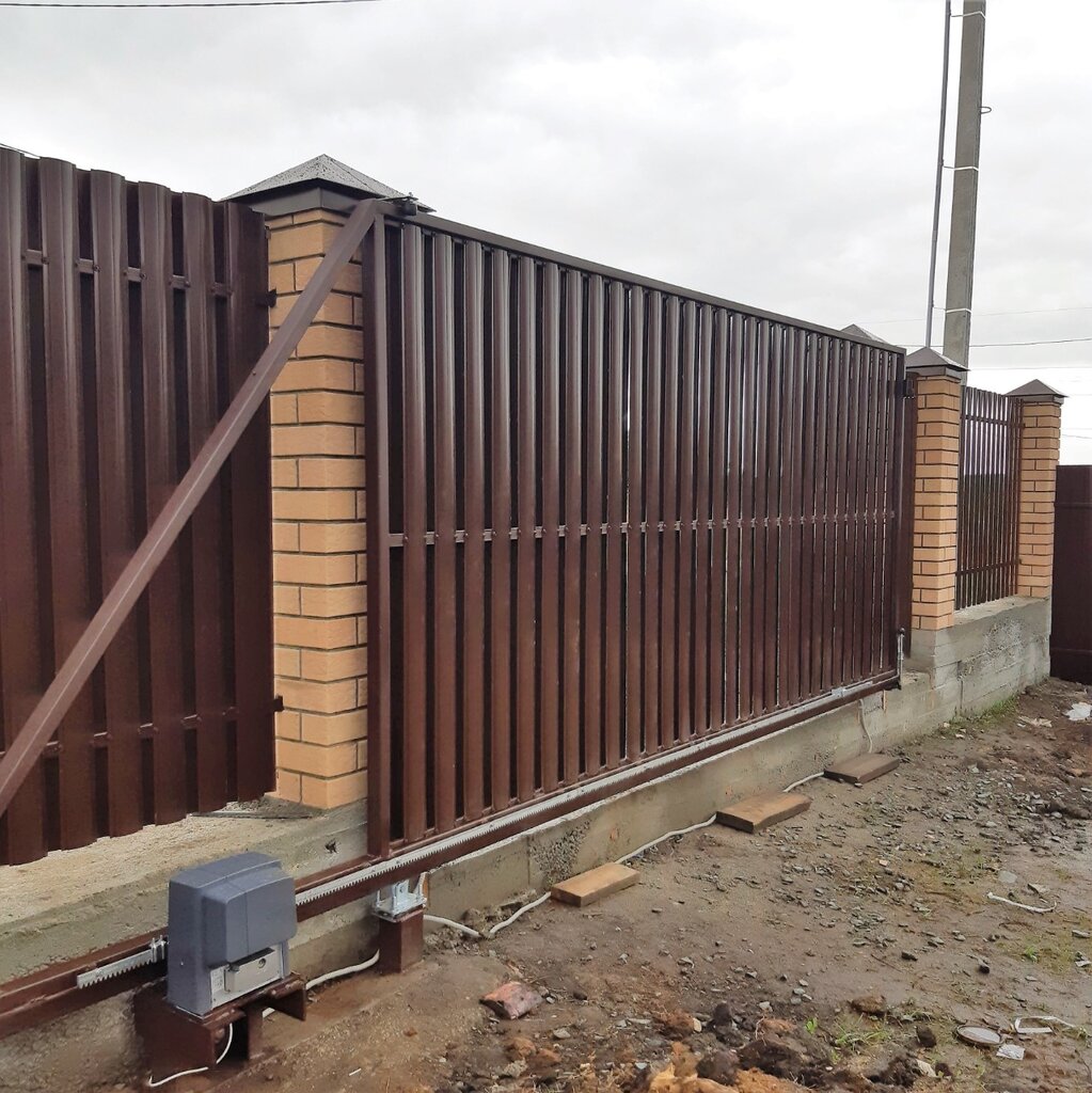 Çitler, parmaklıklar Master-stroy-ekb, Yekaterinburg, foto