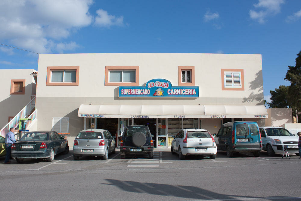 Süpermarket Es Cucó, Sant Josep de sa Talaia, foto