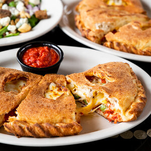 Glass Nickel Pizza Co. Green Bay (United States, Green Bay, 416 Dousman St.), hazır yemek teslim servisleri  Green Bay'den