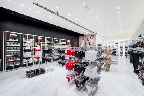 Calvin klein lakeside store