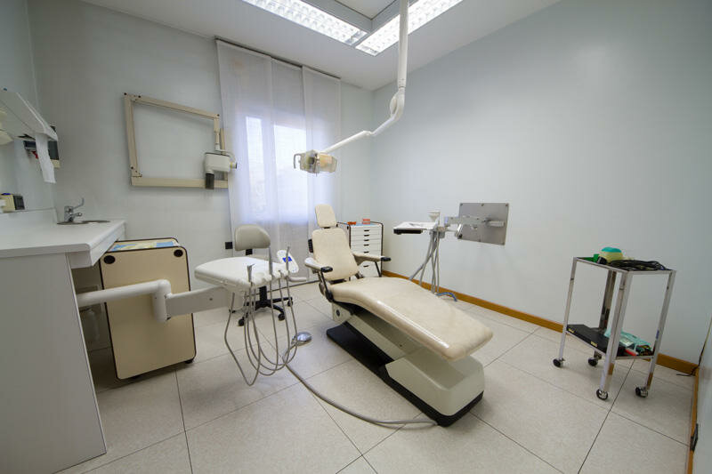 Özel ağız ve diş sağlığı klinikleri ve muayenehaneleri Studio Medico Dentistico Narcodent, Lombardiya, foto