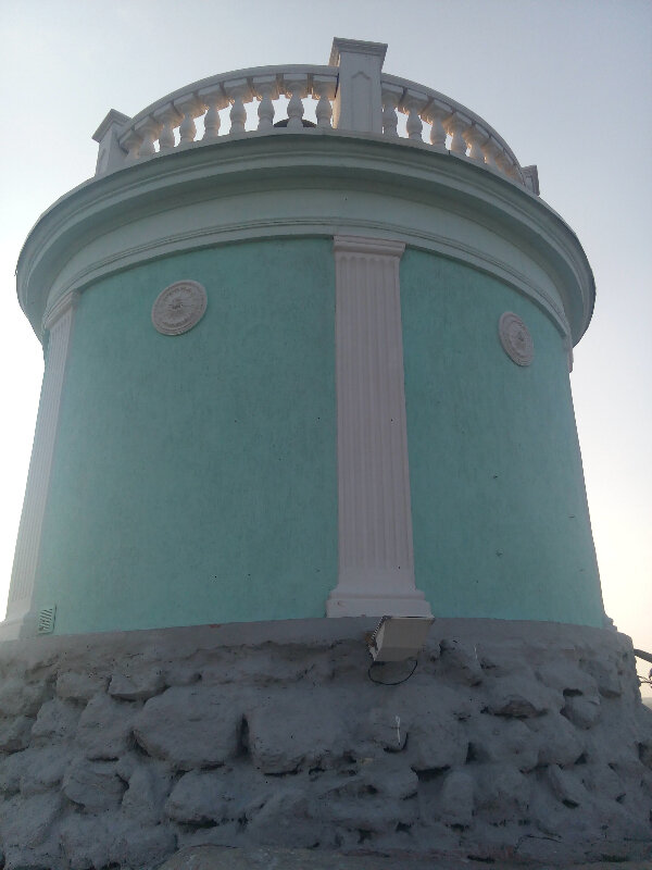 Anıt, heykel Огонь вечной Славы, Kerç, foto