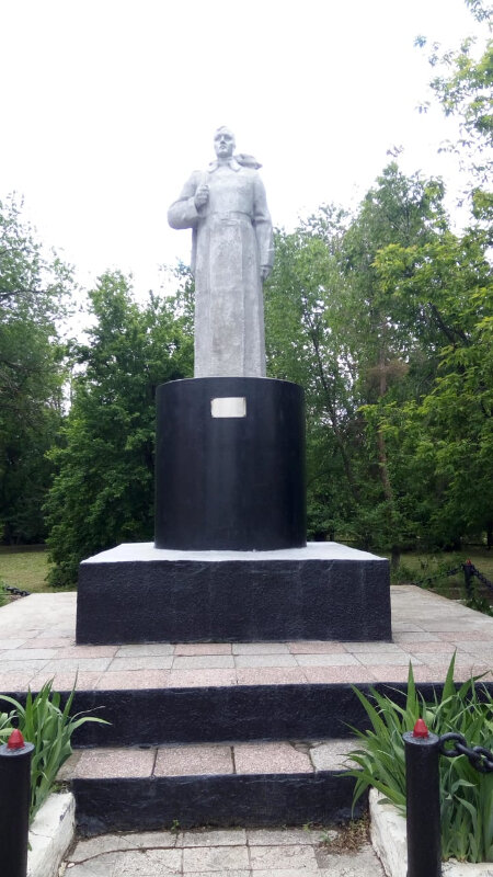 Anıt, heykel Герой Советского Союза С.В. Рыбальченко, Rostovskaya oblastı, foto