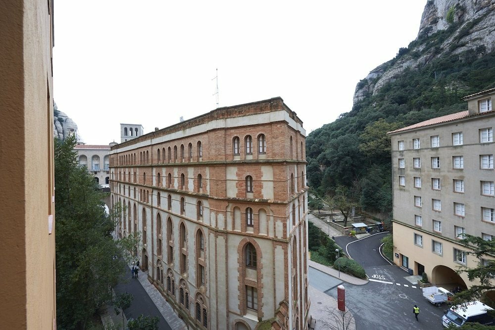 Otel Cel. Les Abat Marcet, Katalonya, foto