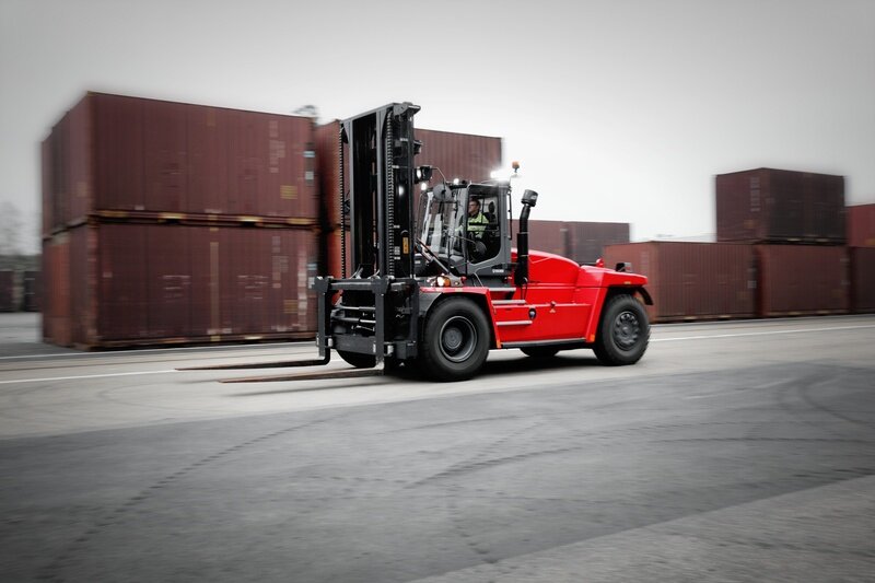 Kamyon ve ağır vasıta satış ve servis firmaları Feyter Forklift Services Bv, Dünya, foto