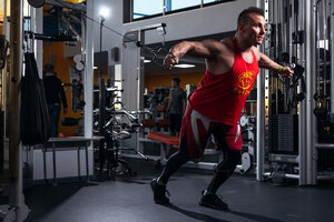 Гранд фитнесс холл (Frunze Street No:1к4), fitness kulüpleri  Omsk'tan