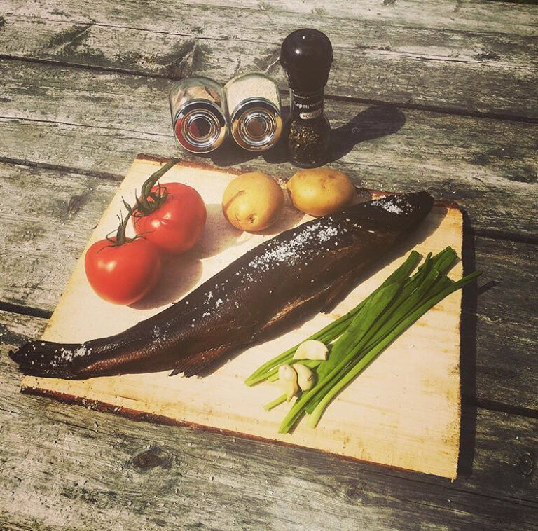 Balık ve deniz ürünleri Smoked fish from Lake Ladoga, Sortavala, foto