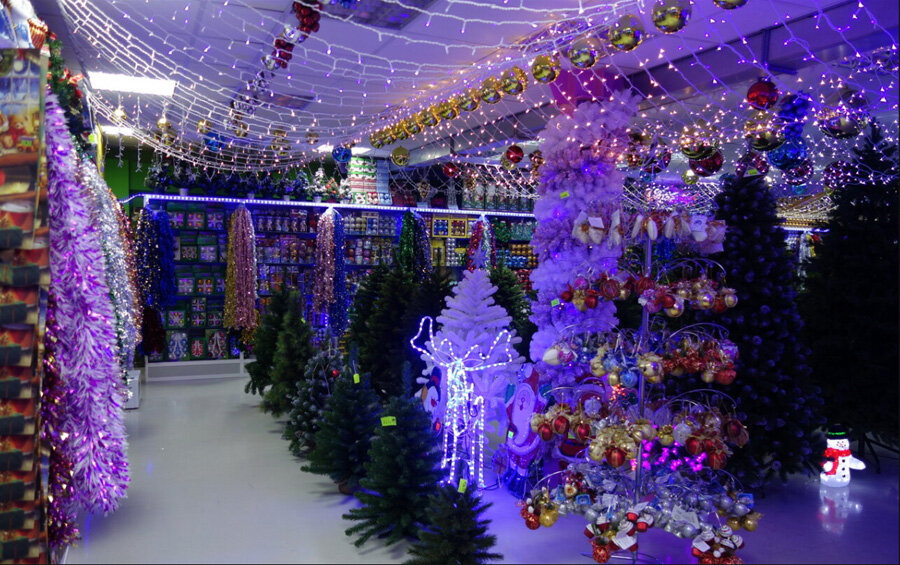 Yapay çam ağaçları ve süsleri ElkaSite.ru vo Vladykino, Moskova, foto