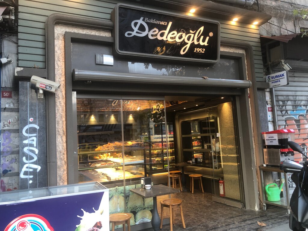 Pasta, şekerleme ve tatlı Dedeoğlu Baklavacı, İstanbul, foto