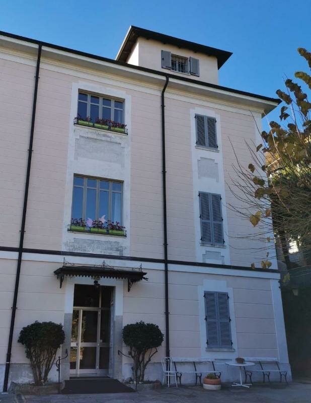 Dini dernekler Istituto Ravasco, Piyemonte, foto