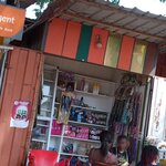 Shop (Greater Accra Region, La Nkwantanang Madina Municipal, Adenta West), peruk, kaynak, çıtçıtlı kaynak saç üreticileri  Dünya'dan
