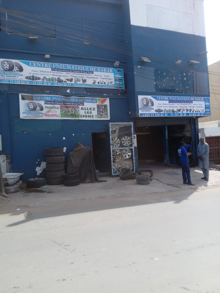 Mini-market Centre Pneumatique, Dakar, foto
