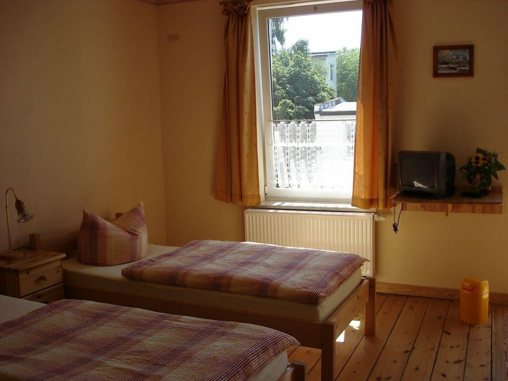 Otel Rostock-Übernachtung, Rostok, foto