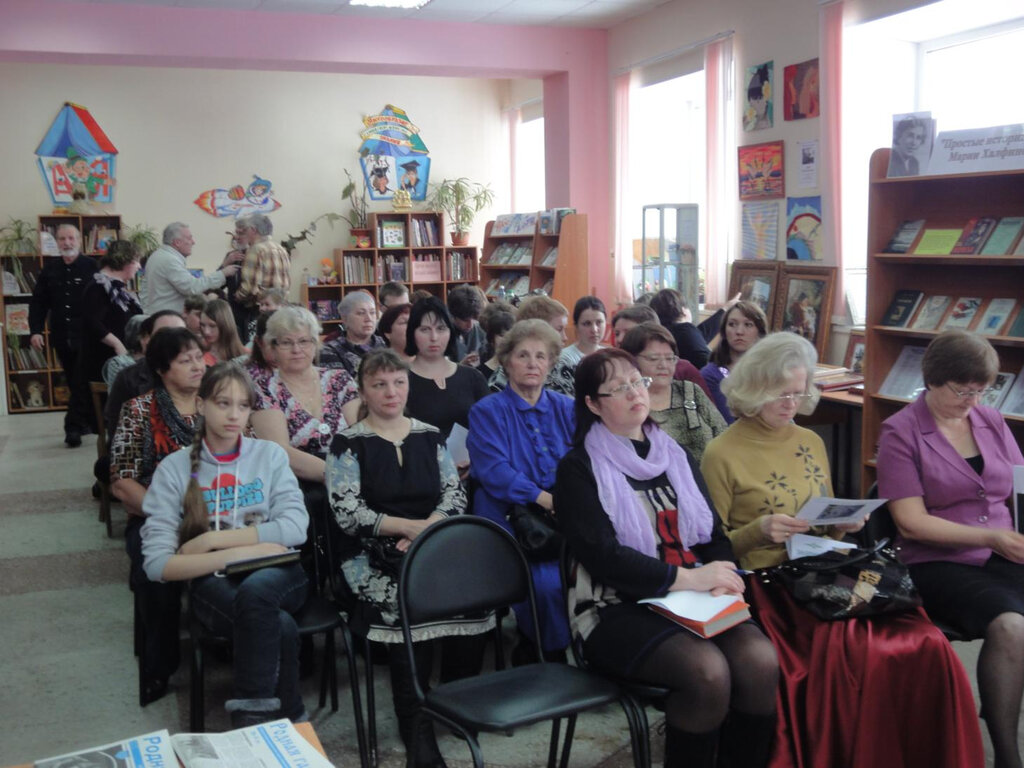 Kütüphaneler Моряковская им. М. Л. Халфиной, Tomskaya oblastı, foto