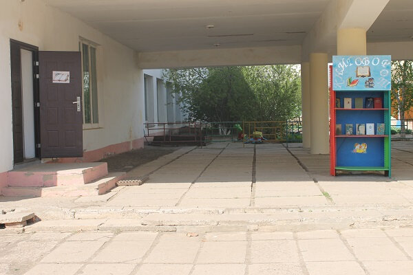 Kütüphaneler Biblioteka, Tsentralnaya, Rayonnaya, Muk, Astrahanskaya oblastı, foto