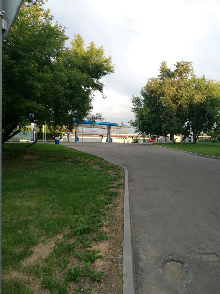 Otogaz dolum istasyonu Gazprom gas engine fuel, Moskova, foto