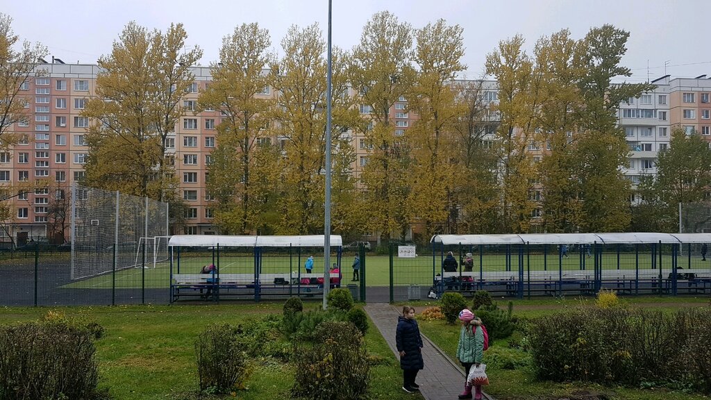 Spor alanı Стадион школы № 311, Saint‑Petersburg, foto