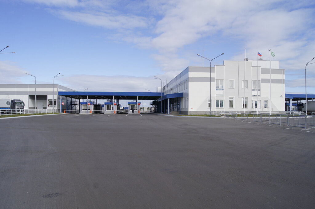 Sınır kapısı Pogar border checkpoint, Brianskaya oblastı, foto