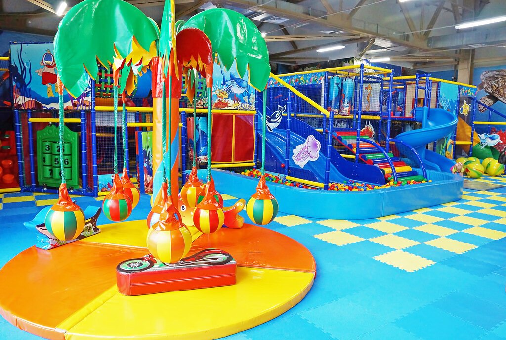 Çocuk oyun ekipmanları Vse Kupi, Dzerjinsk, foto