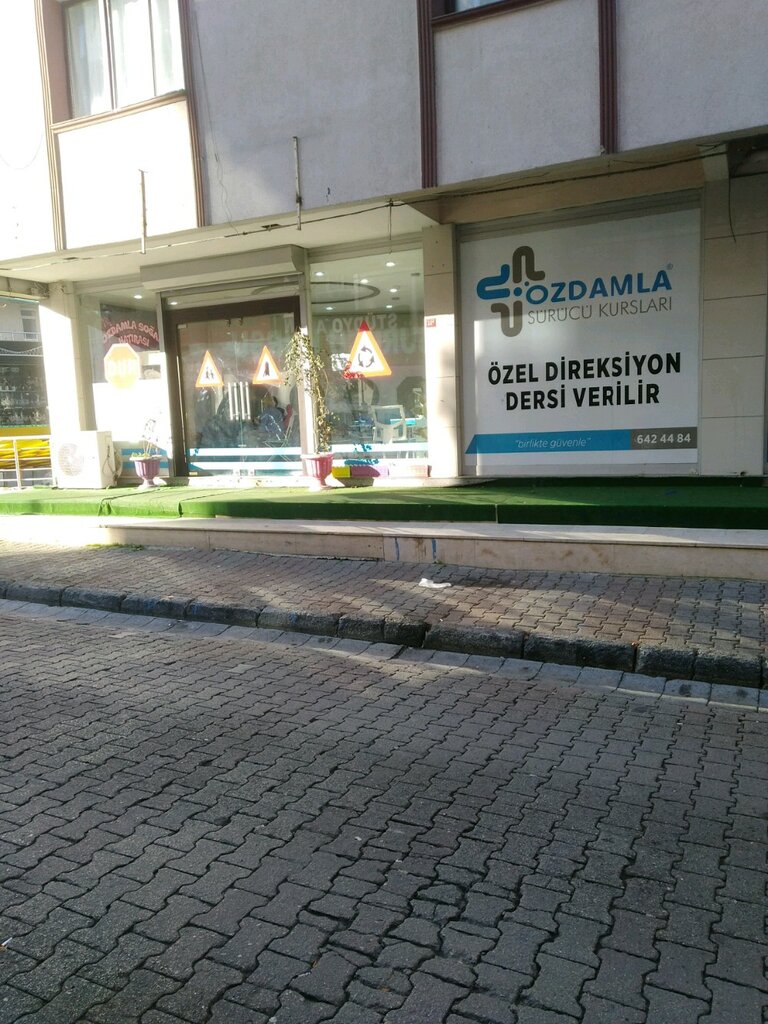 Sürücü kursları Soğanlı Özdamla Sürücü Kursu, İstanbul, foto