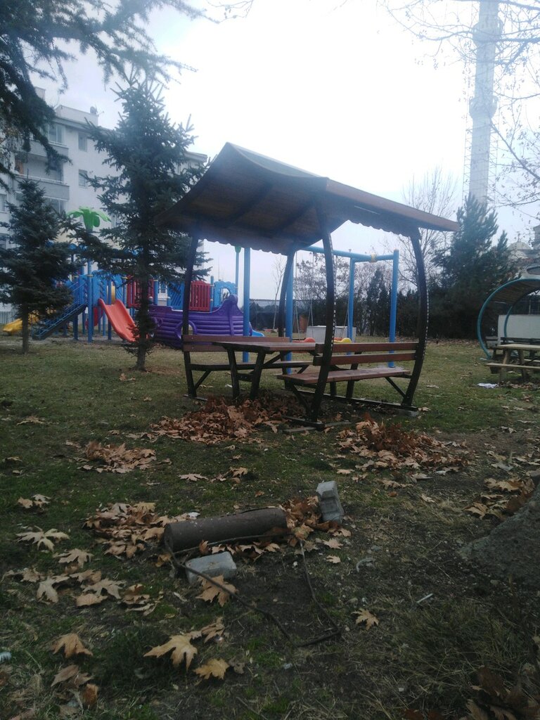 Parklar ve ormanlar Polis Lojmanları Parkı 2, Ankara, foto