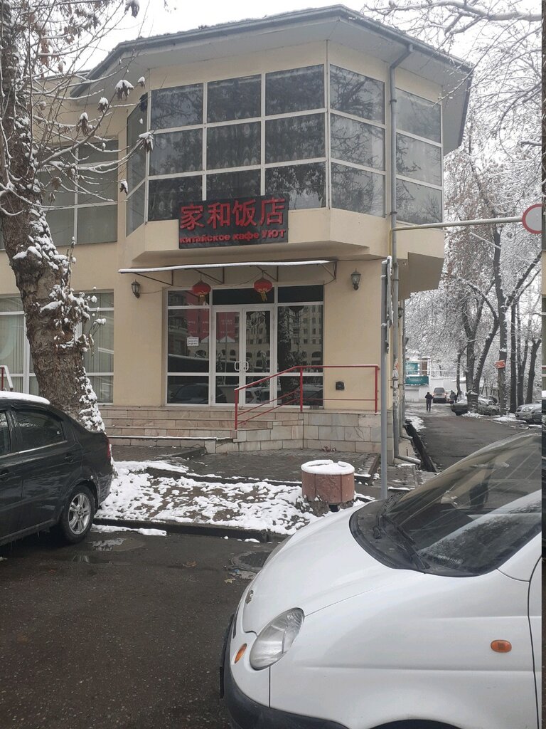 Suşi restoranı Уют, Taşkent, foto